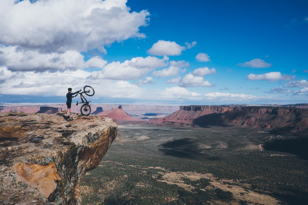 Millennial, the “impossible” generation - Mike Hohnen